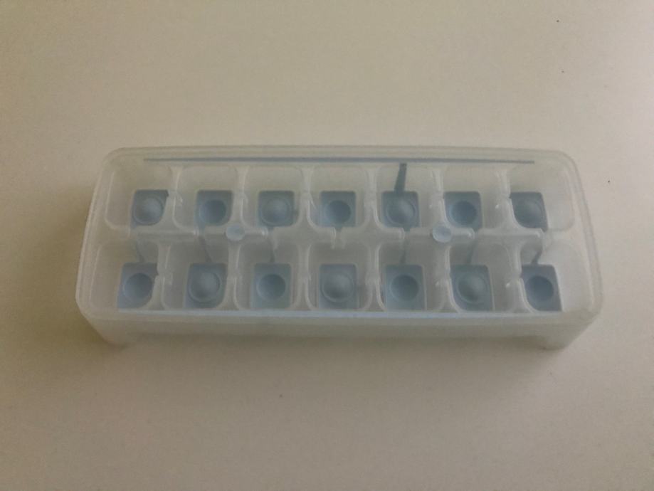 Tupperware - Model za ledene kocke 300 ml.