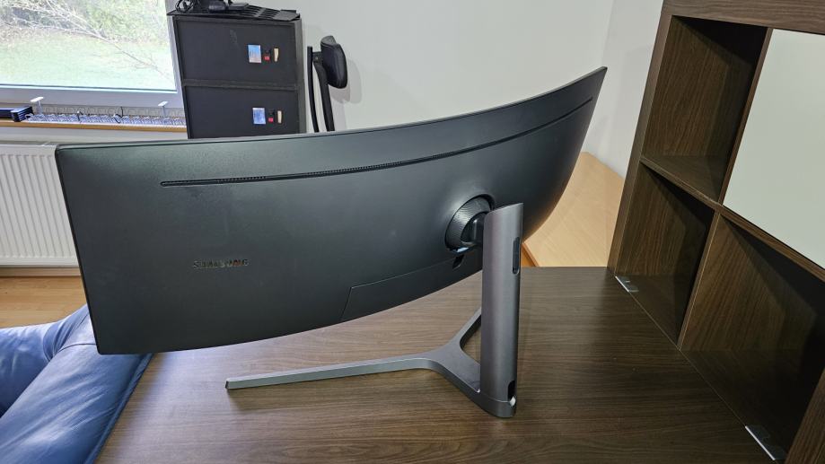SAMSUNG 49 Curved HDR QLED Gaming Monitor - C49HG90DMU