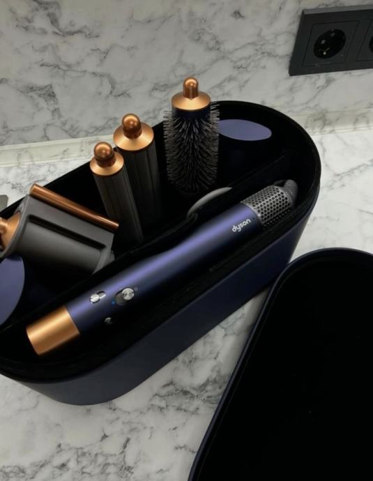 Dyson airwrap oblikovalec las