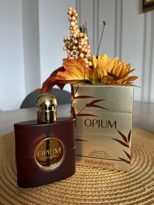 Prodam ženski parfum Opium od Yves Saint Laurent, 50 ml