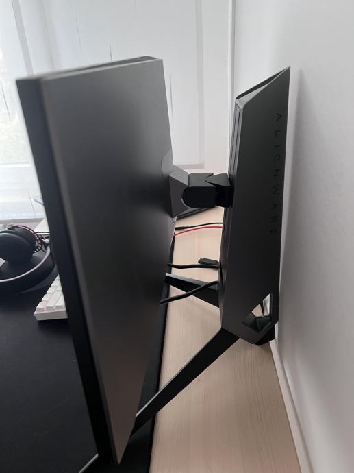 Dell aw2518hf alienware 240Hz