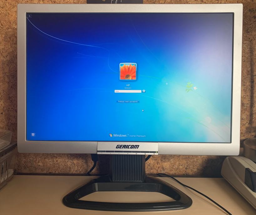 Gericom 20 Wide TFT Display Monitor
