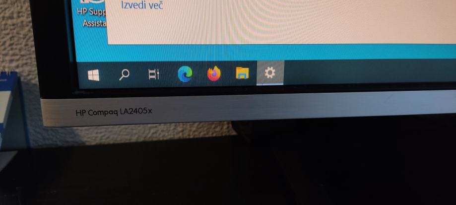 HP COMPAQ Monitor LED LCD 24 LA2405x