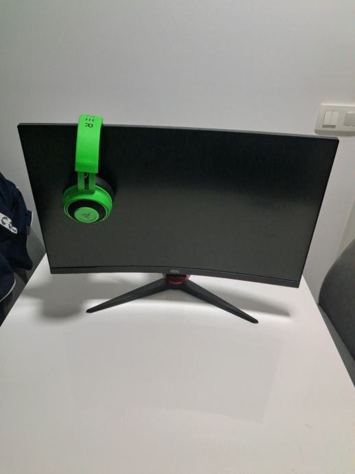 monitor AOC G line /2gen C27G2AE 165Hz plus RAZER slušalke