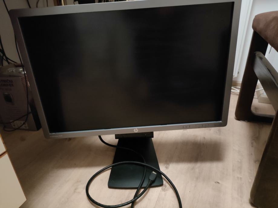 Prodam monitor