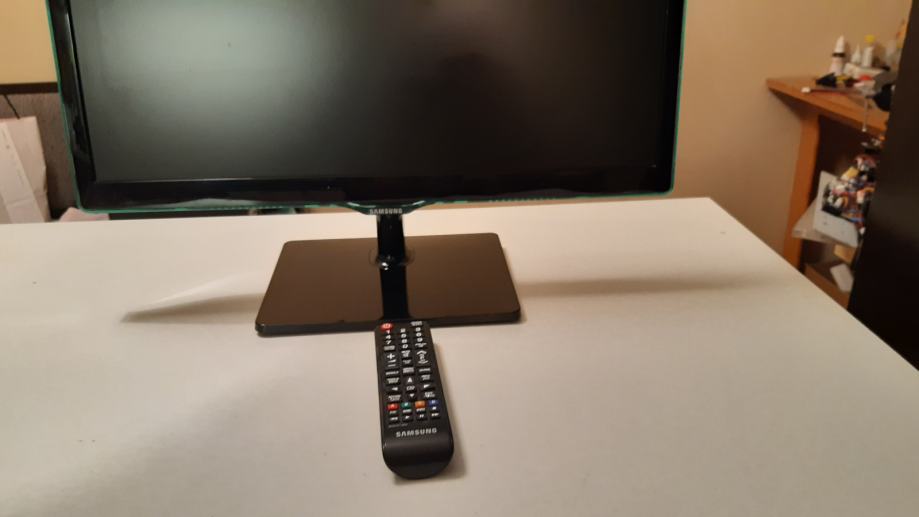 SAMSUNG T22D390EW MONITOR