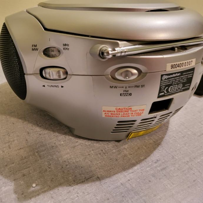 CD/MP3 PLAYER WITH USB PORT,AM/FM RADIO, KASETOFON, CD, ROADSTAR CDR