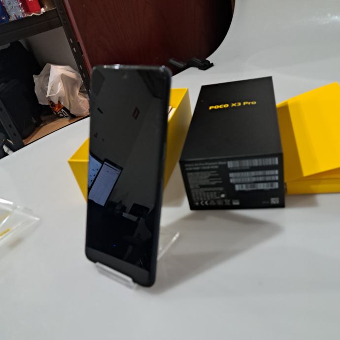 Poco X3 Pro 128Gb,pametni telefon