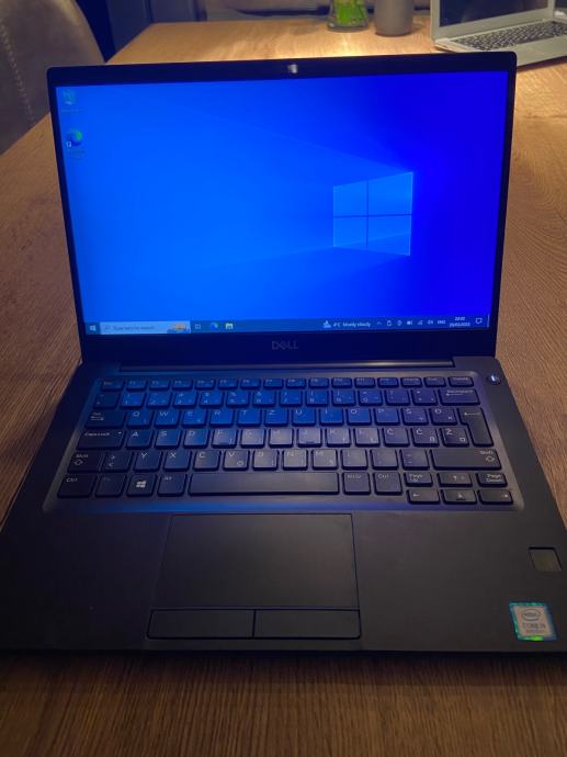 Dell Latitude 7390 Professional Touch Screen