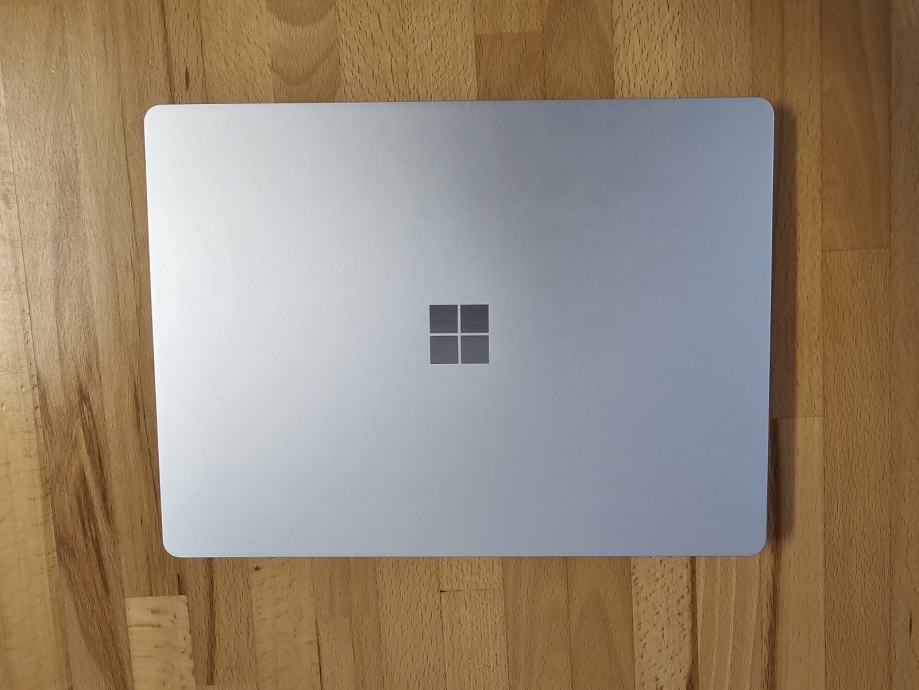 Microsoft Surface Laptop Go (Gen1) i5, 128gb