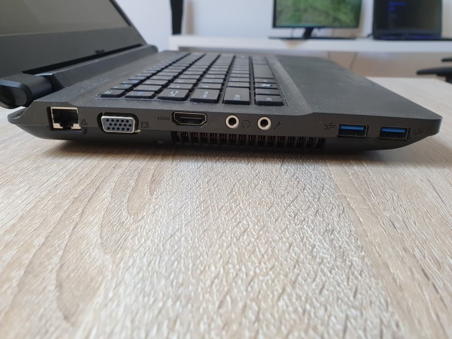 Prenosnik Clevo W110ER 11, i7-3630QM, 16GB RAM, SSD