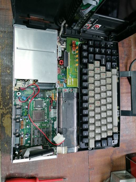 Vintage prenosnik - laptop 386 Bondwell l. 1990