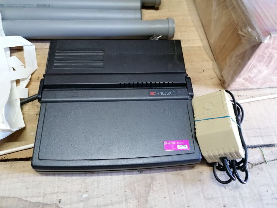 Vintage prenosnik - laptop 386 Bondwell l. 1990