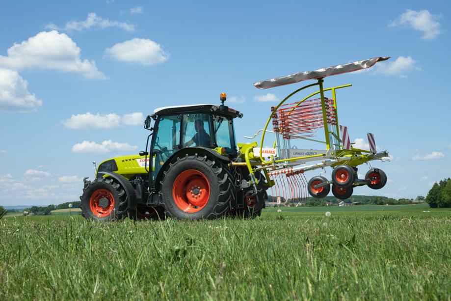 Claas LINER 370 zgrabljalnik