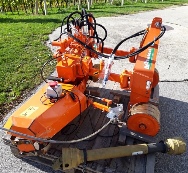 FREZA ZA MEDVRSTNO OBDELAVO RINIERI FS 130/50 letnik 2020