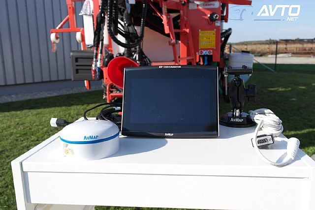 Kmetijska navigacija AVMAP G7 FarmNavigator