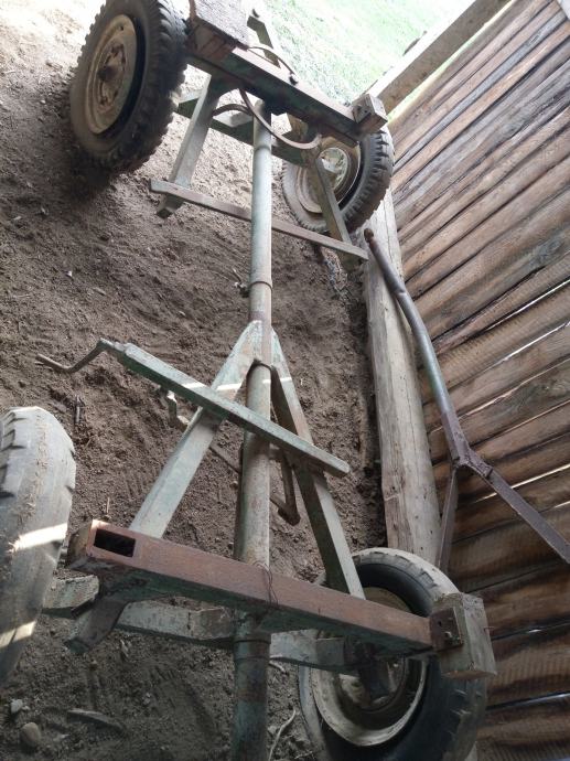 Podvozje za gumivoz