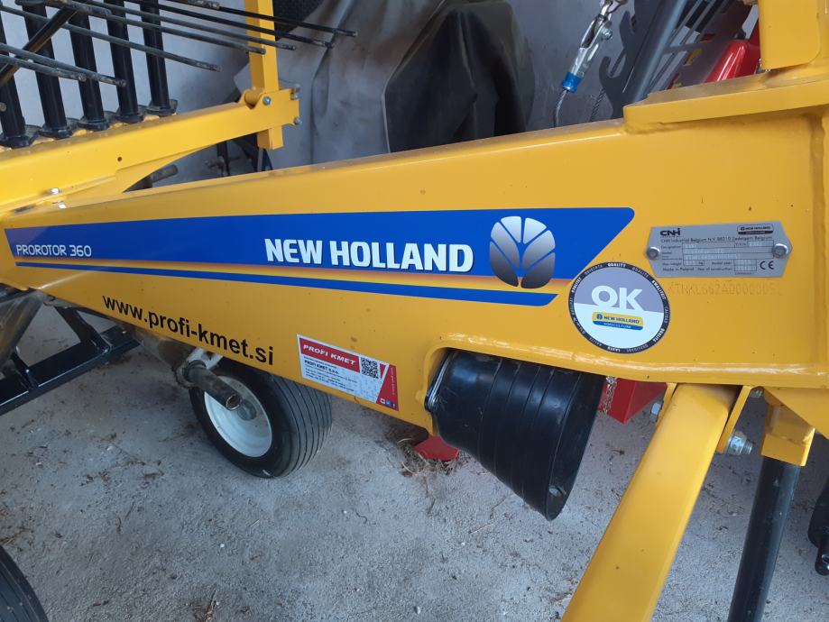 Zgrabljalnik prorotor 360 New Holland