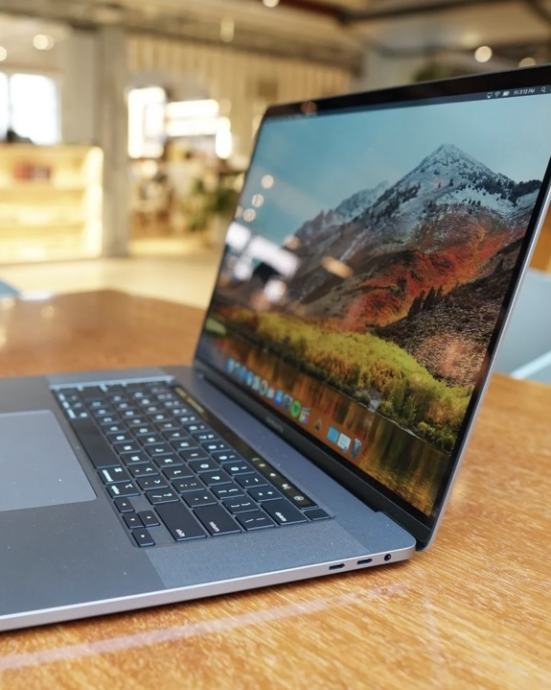 MACBOOK PRO 15’’ - 2019 - Touchbar