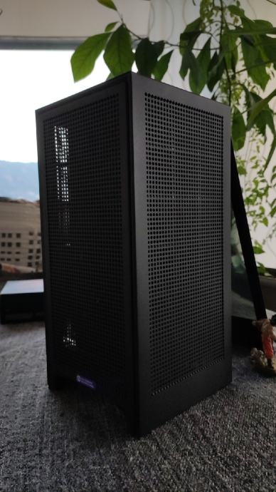 Mini FORTNITE PC vodno hlajen NZXT H1 Ryzen 5 3600 in GTX 166ti WiFi