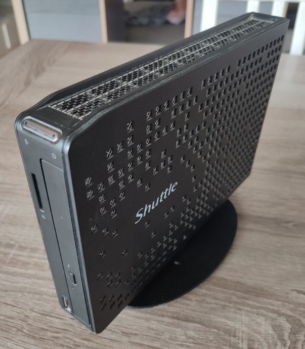 Mini računalnik Shuttle XS35