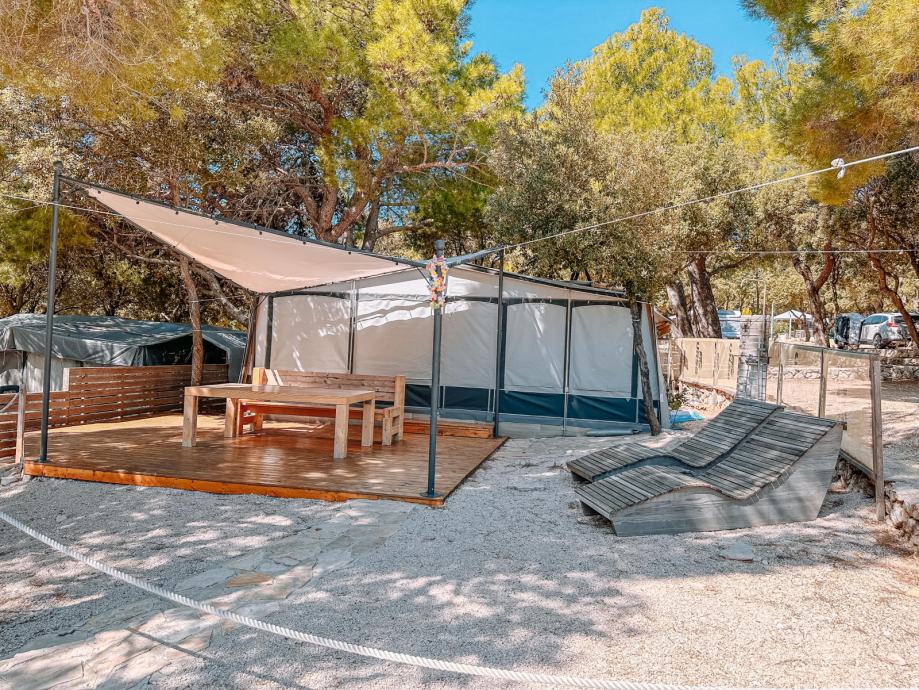 ODDAM KAMP PRIKOLICO V KAMPU ŠIMUNI NA PAGU