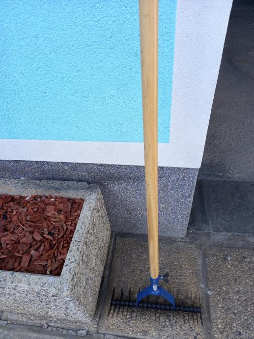 Grablje za zračenje trave