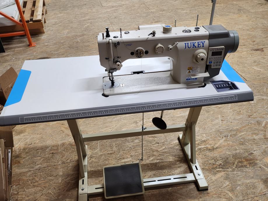 Industrijski šivalni stroj JUKEY JL 640 - BL - D 4