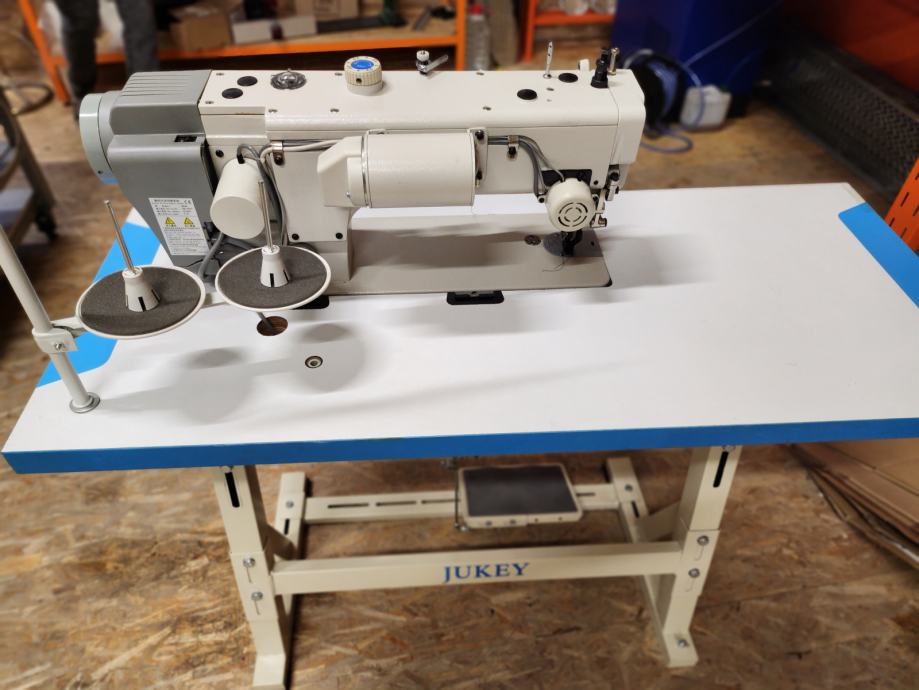 Industrijski šivalni stroj JUKEY JL 640 - BL - D 4