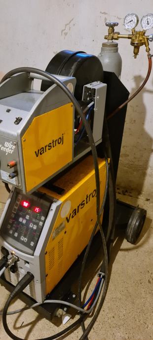 MIG MAG,CO2 VARILNI APARAT VARSTROJ VPS 3200 DIGIT