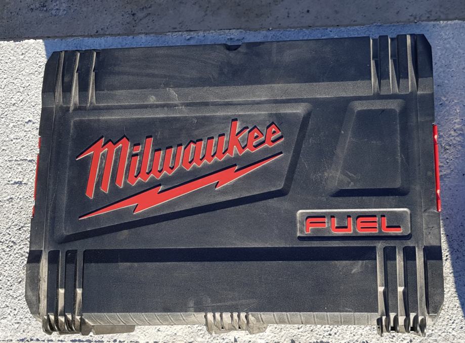 Milwaukee kovček box