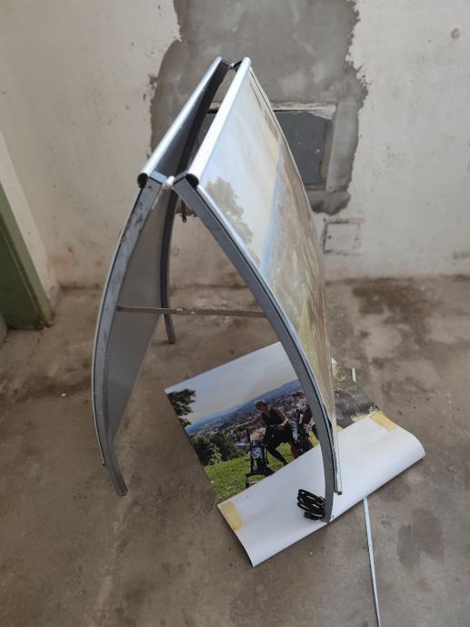 Oglasni pano ulična samostoječa dvostranska promocijska tabla