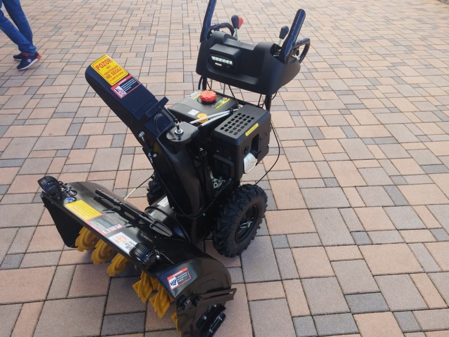 Snow Master snežna freza Professional 86 PRO črna