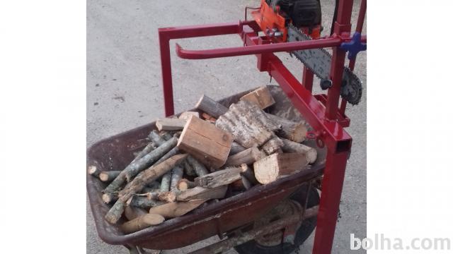 Stojalo za žaganje drv z motorno žago