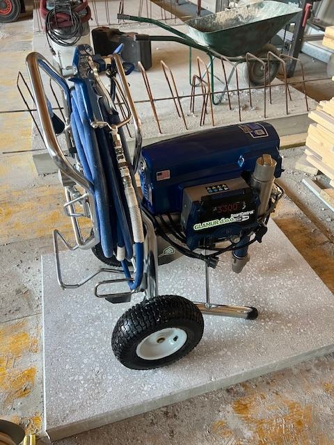 STROJ ZA KITANJE IN BARVANJE GRACO MARK VII PRO CONTRACTOR