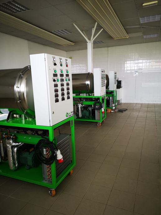 STROJ ZA LIOFILIZACIJO (do 40 kg) - model CHWC - 40A