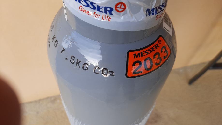 Jeklenka CO2 7,5kg plina