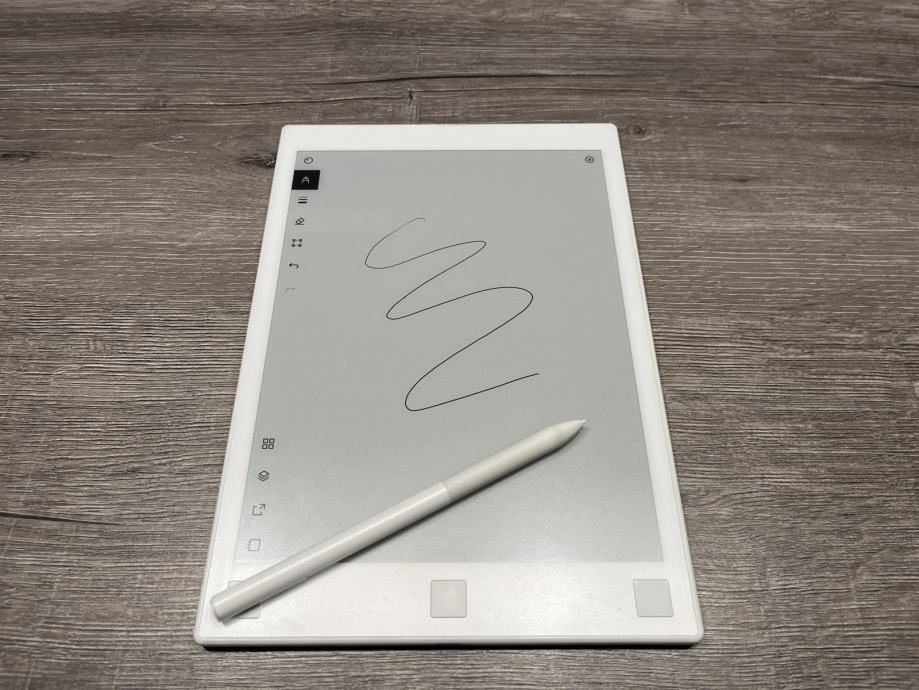 E-ink tablica Remarkable