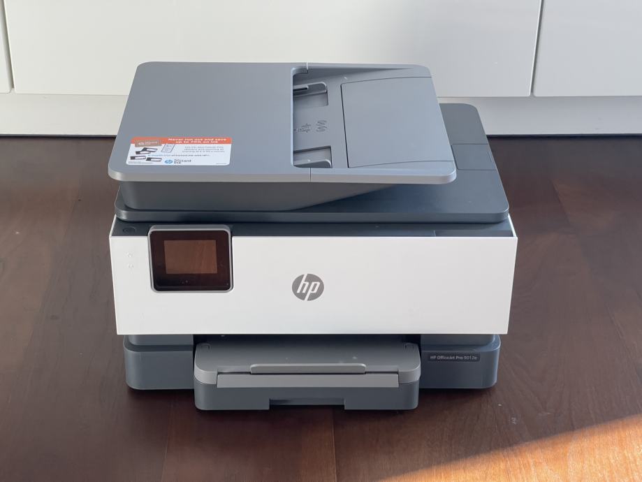 HP OfficeJet Pro 9012e All-in-One Printer (tiskalnik + skener)