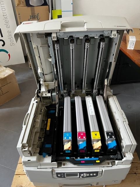 OKI C9600 laserski tiskalnik