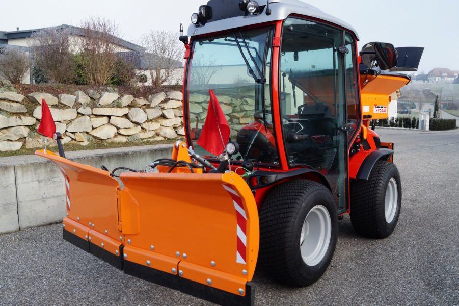 Antonio Carraro TTR 4400 II HST Traktor