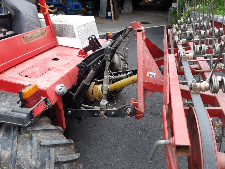 gorski traktor REFORM METRAC 3003 S kosilnica obračalnik