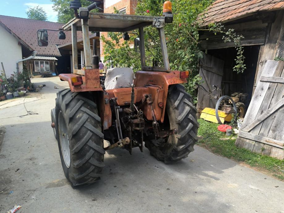 INTERNATIONAL 454 65 KM SERVO VOLAN MOZNA MENJAVA IN DOSTAVA