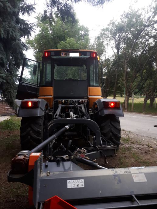 JCB Fastrac 65km/h - pripravljen za delo