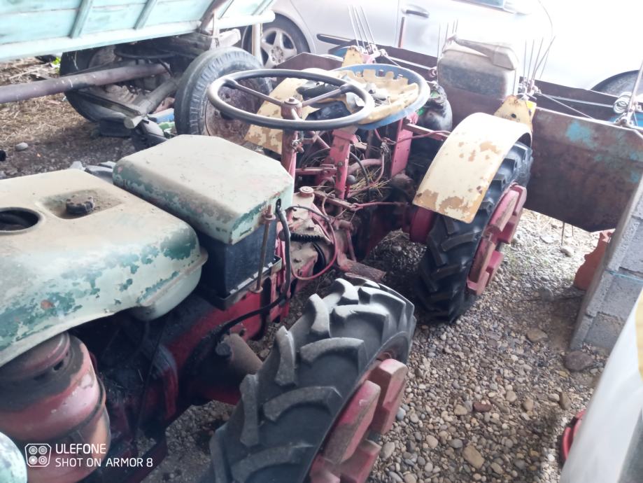 Mali traktor Pasquali 940 od 18 KS