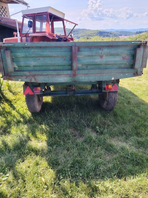 Prodam Traktor IMT 560 in traktorsko kiper prikolico