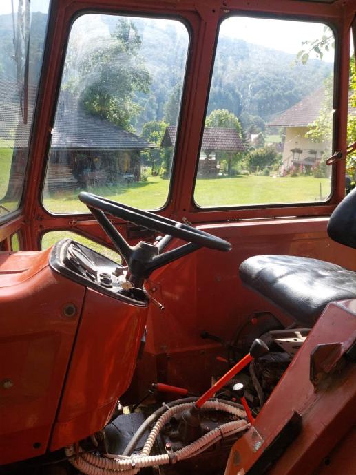 Prodam traktor Store