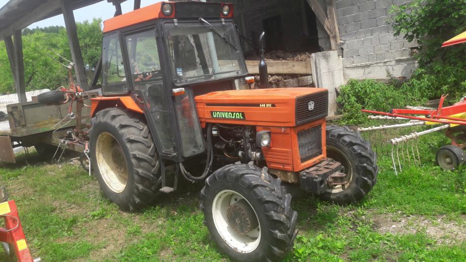 prodam traktor Universal 640 UTB