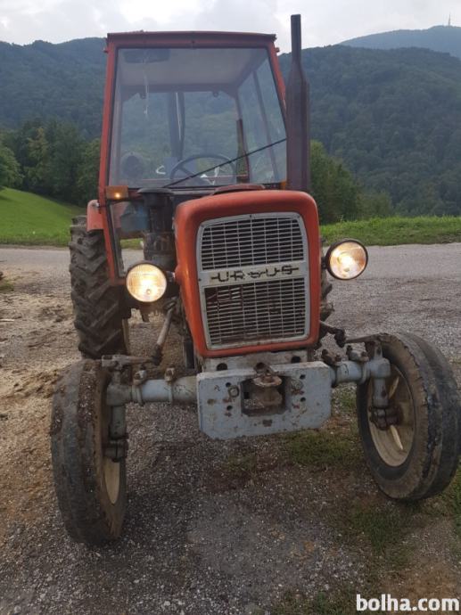 PRODAM TRAKTOR URSUS 335