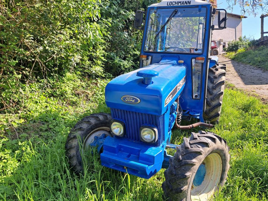 Traktor Ford 4830 4x4